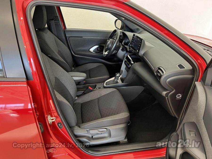 Toyota Yaris Cross 2021 in Rakvere, with an engine capacity of 1.49 L and mileage of 89 thousand km for 20990 €, photo 9 on AUTOMOTO.COM.LV