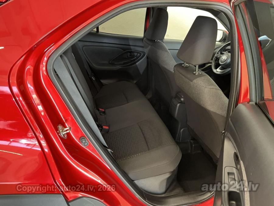 Toyota Yaris Cross 2021 in Rakvere, with an engine capacity of 1.49 L and mileage of 89 thousand km for 20990 €, photo 10 on AUTOMOTO.COM.LV