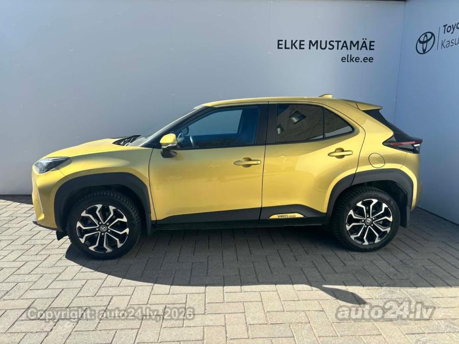 Toyota Yaris Cross 2022 Tallina, ar dzinēja tilpumu 1.49 L un nobraukumu 59 tūkst. km par 23495 €, foto 4 vietnē AUTOMOTO.COM.LV