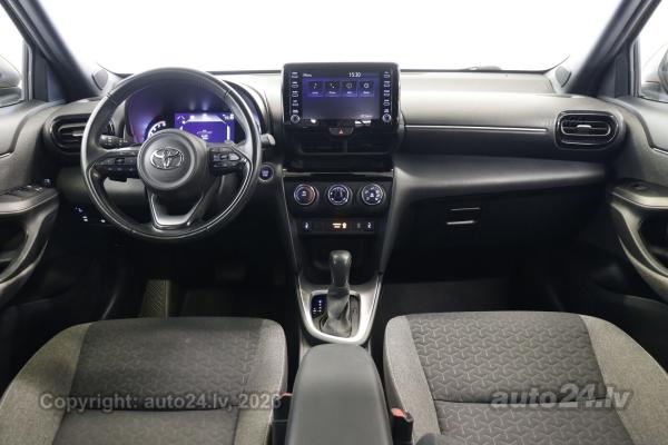 Toyota Yaris Cross 2022 in Tallinn, with an engine capacity of 1.49 L and mileage of 41 thousand km for 20500 €, photo 8 on AUTOMOTO.COM.LV