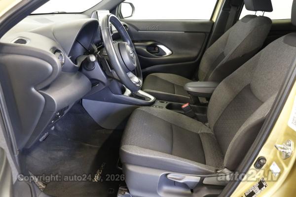 Toyota Yaris Cross 2022 in Tallinn, with an engine capacity of 1.49 L and mileage of 41 thousand km for 20500 €, photo 10 on AUTOMOTO.COM.LV