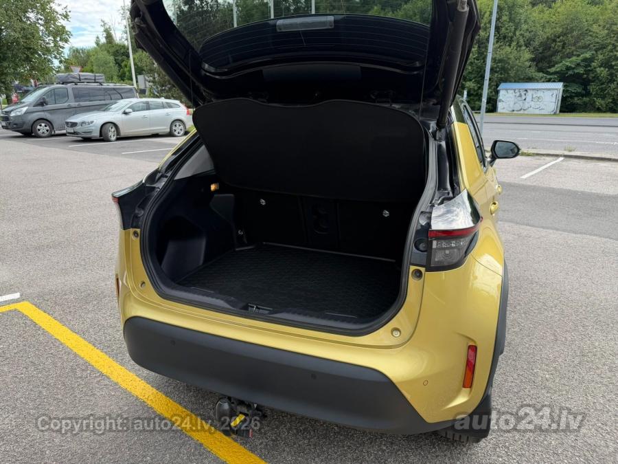 Toyota Yaris Cross 2022 in Parnu, with an engine capacity of 1.50 L and mileage of 56 thousand km for 24900 €, photo 15 on AUTOMOTO.COM.LV