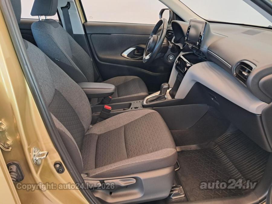 Тойота Yaris Cross 2022 в Нарва, объемом двигателя 1.49 л и пробегом 25 тыс. км за 21900 €, фото 10 на AUTOMOTO.COM.LV