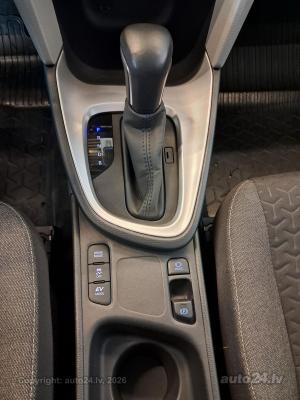 Тойота Yaris Cross 2022 в Нарва, объемом двигателя 1.49 л и пробегом 25 тыс. км за 21900 €, фото 16 на AUTOMOTO.COM.LV
