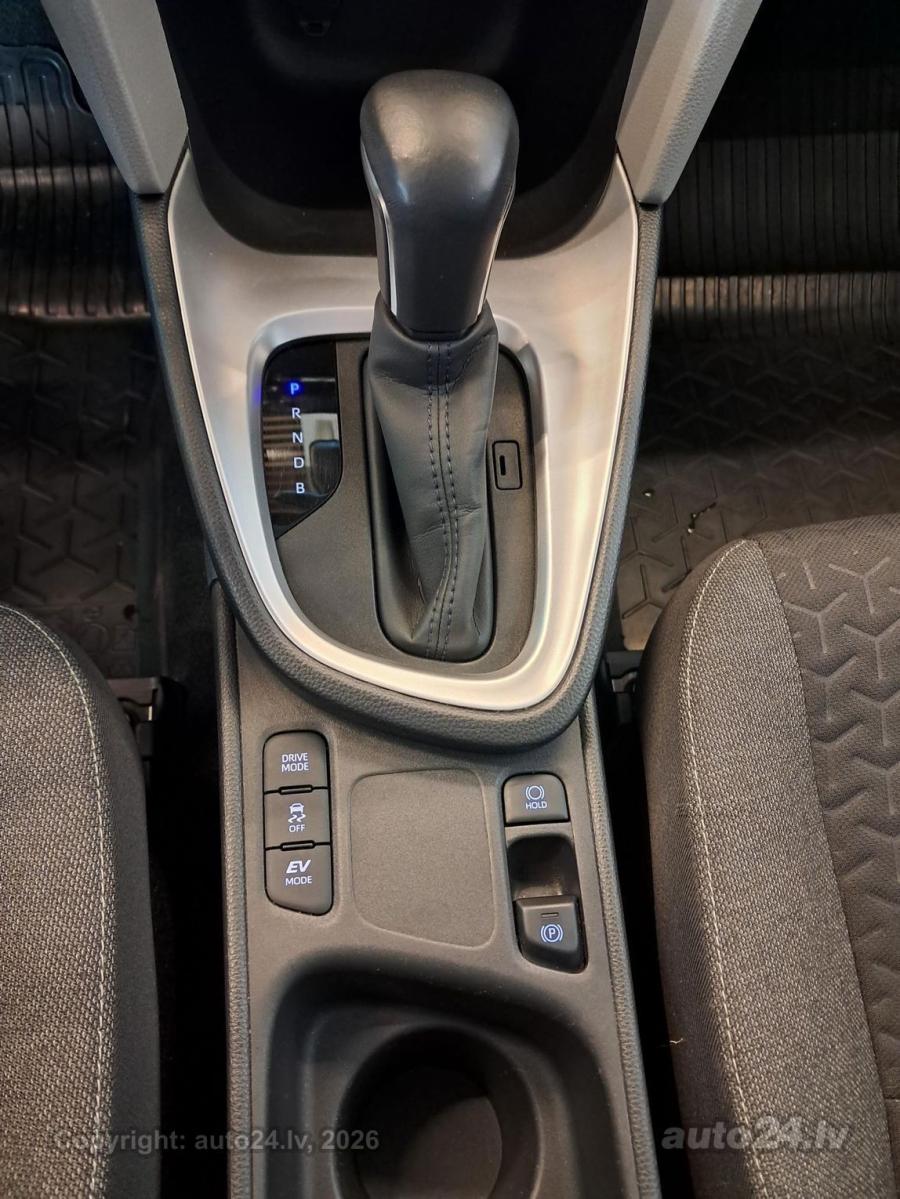 Тойота Yaris Cross 2022 в Нарва, объемом двигателя 1.49 л и пробегом 25 тыс. км за 21900 €, фото 16 на AUTOMOTO.COM.LV