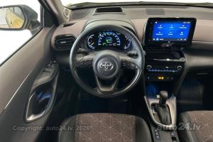 Toyota Yaris Cross 2023 in Parnu, with an engine capacity of 1.50 L and mileage of 46 thousand km for 22990 €, photo 9 on AUTOMOTO.COM.LV