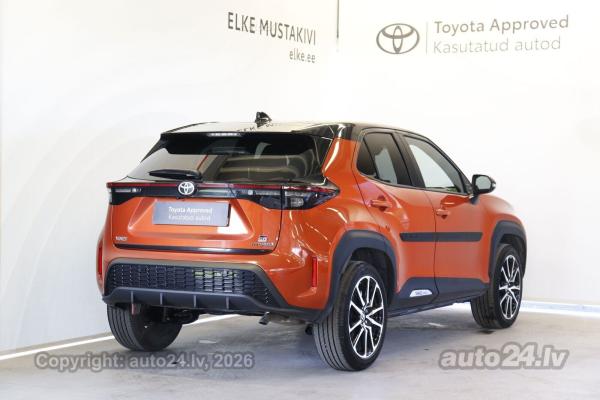 Toyota Yaris Cross 2024 Tallina, ar dzinēja tilpumu 1.49 L un nobraukumu 26 tūkst. km par 26300 €, foto 2 vietnē AUTOMOTO.COM.LV