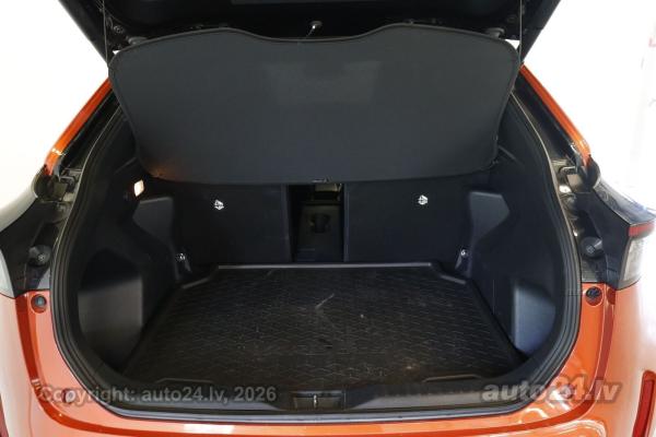 Toyota Yaris Cross 2024 in Tallinn, with an engine capacity of 1.49 L and mileage of 26 thousand km for 26300 €, photo 10 on AUTOMOTO.COM.LV