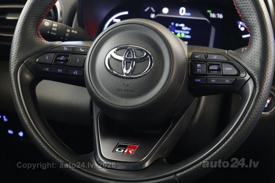 Toyota Yaris Cross 2024 in Tallinn, with an engine capacity of 1.49 L and mileage of 26 thousand km for 26300 €, photo 13 on AUTOMOTO.COM.LV