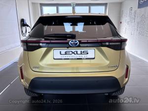 Toyota Yaris Cross 2024 Tallina, ar dzinēja tilpumu 1.50 L un nobraukumu 24 tūkst. km par 24900 €, foto 4 vietnē AUTOMOTO.COM.LV