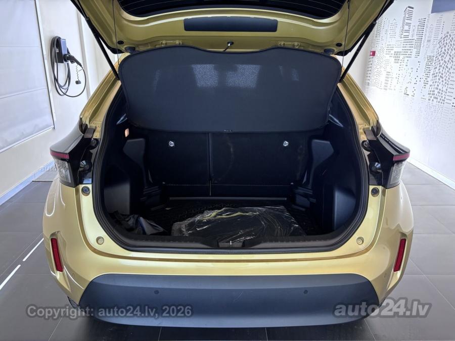 Toyota Yaris Cross 2024 Tallina, ar dzinēja tilpumu 1.50 L un nobraukumu 24 tūkst. km par 24900 €, foto 12 vietnē AUTOMOTO.COM.LV