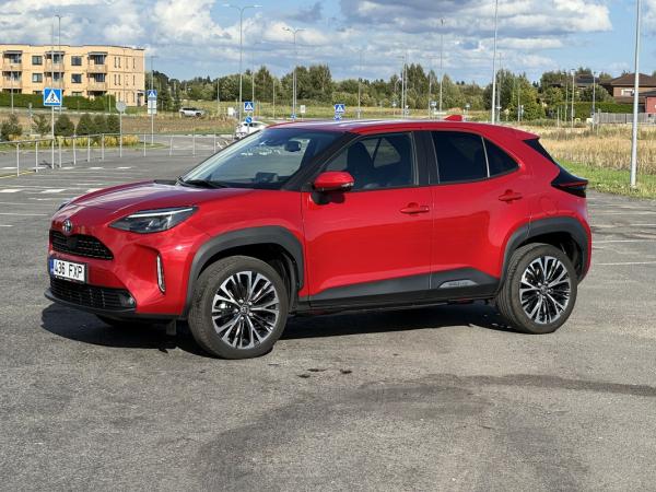 Toyota Yaris Cross 2024 Tallina, ar dzinēja tilpumu 1.50 L un nobraukumu 25 tūkst. km par 24690 €, foto 3 vietnē AUTOMOTO.COM.LV