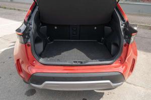 Красный Тойота Yaris Cross 2021 в Вильнюс, объемом двигателя 1.49 л и пробегом 60 тыс. км за 22500 €, фото 13 на AUTOMOTO.COM.LV
