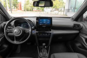 Красный Тойота Yaris Cross 2021 в Вильнюс, объемом двигателя 1.49 л и пробегом 60 тыс. км за 22500 €, фото 14 на AUTOMOTO.COM.LV