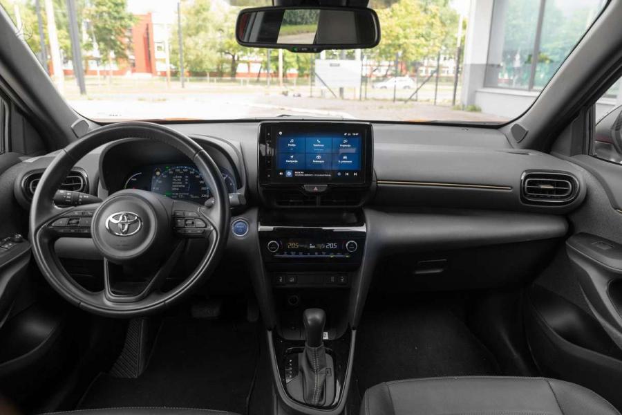 Красный Тойота Yaris Cross 2021 в Вильнюс, объемом двигателя 1.49 л и пробегом 60 тыс. км за 22500 €, фото 14 на AUTOMOTO.COM.LV