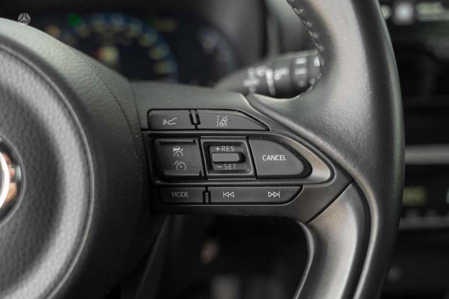 Красный Тойота Yaris Cross 2021 в Вильнюс, объемом двигателя 1.49 л и пробегом 60 тыс. км за 22500 €, фото 17 на AUTOMOTO.COM.LV