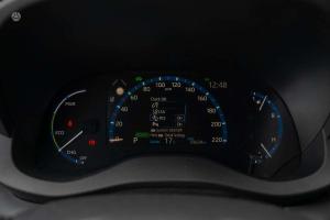 Красный Тойота Yaris Cross 2021 в Вильнюс, объемом двигателя 1.49 л и пробегом 60 тыс. км за 22500 €, фото 18 на AUTOMOTO.COM.LV