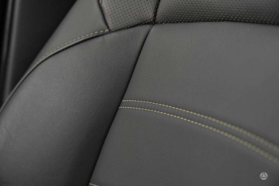 Красный Тойота Yaris Cross 2021 в Вильнюс, объемом двигателя 1.49 л и пробегом 60 тыс. км за 22500 €, фото 27 на AUTOMOTO.COM.LV