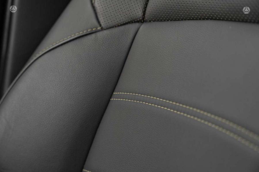 Красный Тойота Yaris Cross 2021 в Вильнюс, объемом двигателя 1.49 л и пробегом 60 тыс. км за 21500 €, фото 27 на AUTOMOTO.COM.LV