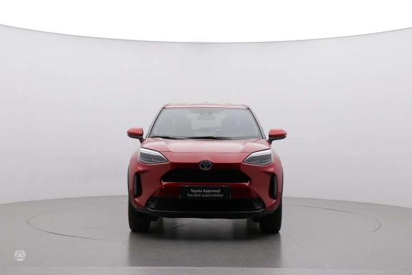 Sarkans Toyota Yaris Cross 2022 Viļņa, ar dzinēja tilpumu 1.49 L un nobraukumu 60 tūkst. km par 23900 €, foto 6 vietnē AUTOMOTO.COM.LV