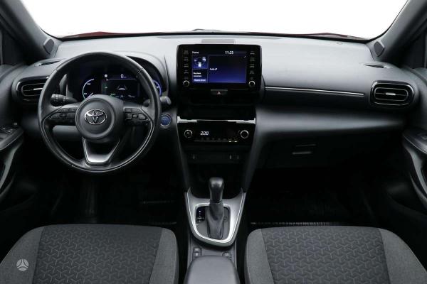 Sarkans Toyota Yaris Cross 2022 Viļņa, ar dzinēja tilpumu 1.49 L un nobraukumu 60 tūkst. km par 23900 €, foto 7 vietnē AUTOMOTO.COM.LV