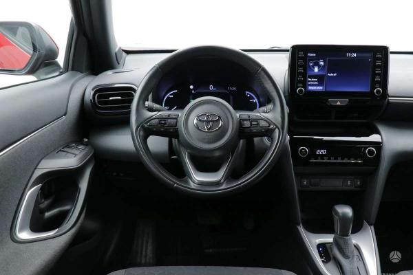 Sarkans Toyota Yaris Cross 2022 Viļņa, ar dzinēja tilpumu 1.49 L un nobraukumu 60 tūkst. km par 23900 €, foto 8 vietnē AUTOMOTO.COM.LV