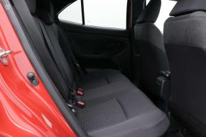 Red Toyota Yaris Cross 2022 in Vilnius, with an engine capacity of 1.49 L and mileage of 60 thousand km for 23900 €, photo 11 on AUTOMOTO.COM.LV
