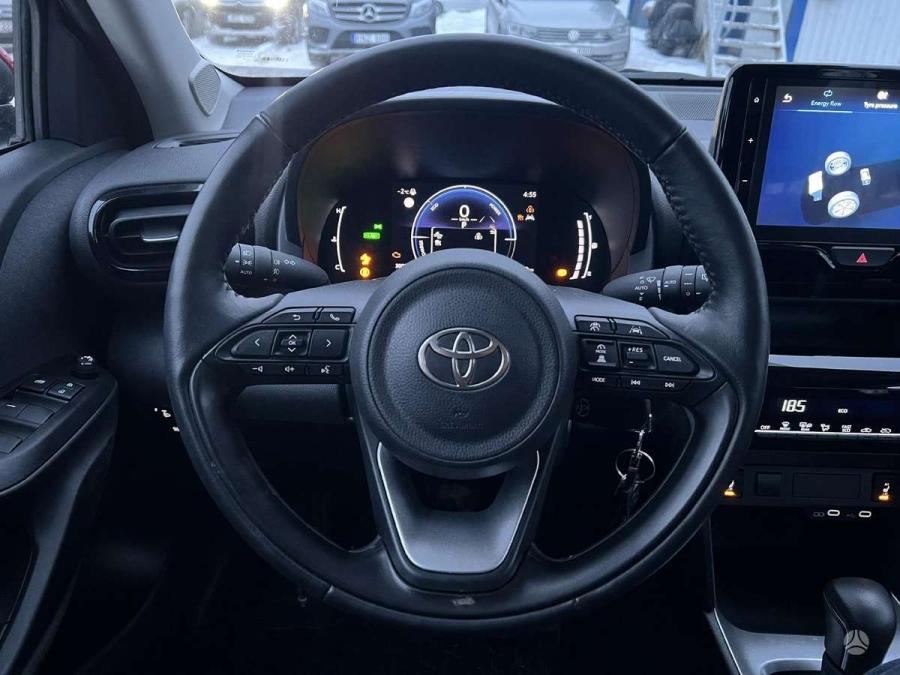 Sarkans Toyota Yaris Cross 2024 Kauņa, ar dzinēja tilpumu 1.49 L un nobraukumu 30 tūkst. km par 12400 €, foto 25 vietnē AUTOMOTO.COM.LV
