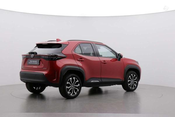Sarkans Toyota Yaris Cross 2024 Viļņa, ar dzinēja tilpumu 1.49 L un nobraukumu 38 tūkst. km par 24900 €, foto 3 vietnē AUTOMOTO.COM.LV