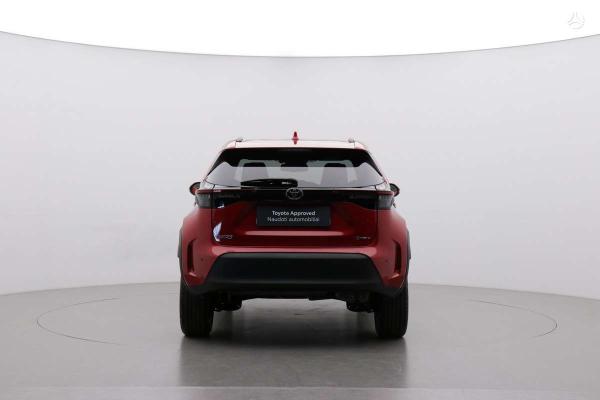 Sarkans Toyota Yaris Cross 2024 Viļņa, ar dzinēja tilpumu 1.49 L un nobraukumu 38 tūkst. km par 24900 €, foto 5 vietnē AUTOMOTO.COM.LV