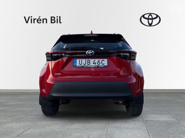 Sarkans Toyota Yaris Cross 2025 Kauņa, ar dzinēja tilpumu 0.00 L un nobraukumu 22 tūkst. km par 31184 €, foto 4 vietnē AUTOMOTO.COM.LV