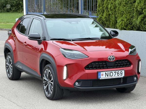 Красный Тойота Yaris Cross 2025 в Вильнюс, объемом двигателя 1.49 л и пробегом 7 тыс. км за 30500 €, фото 3 на AUTOMOTO.COM.LV