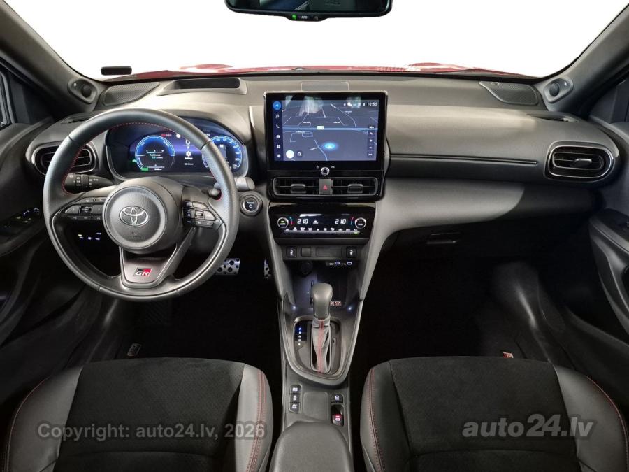 Красный Тойота Yaris Cross 2026 в Таллин, объемом двигателя 1.50 л и пробегом 3 тыс. км за 33290 €, фото 9 на AUTOMOTO.COM.LV