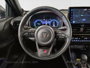 Красный Тойота Yaris Cross 2026 в Таллин, объемом двигателя 1.50 л и пробегом 3 тыс. км за 33290 €, фото 13 на AUTOMOTO.COM.LV