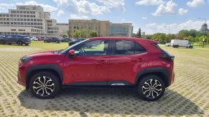 Sarkans Toyota Yaris Cross 2022 Viļņa, ar dzinēja tilpumu 1.49 L un nobraukumu 60 tūkst. km par 20000 €, foto  vietnē AUTOMOTO.COM.LV