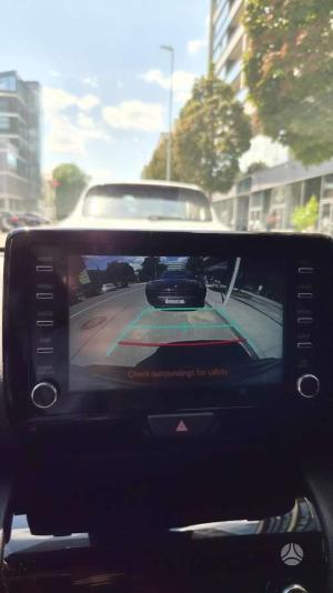 Sarkans Toyota Yaris Cross 2022 Viļņa, ar dzinēja tilpumu 1.49 L un nobraukumu 60 tūkst. km par 20000 €, foto 17 vietnē AUTOMOTO.COM.LV