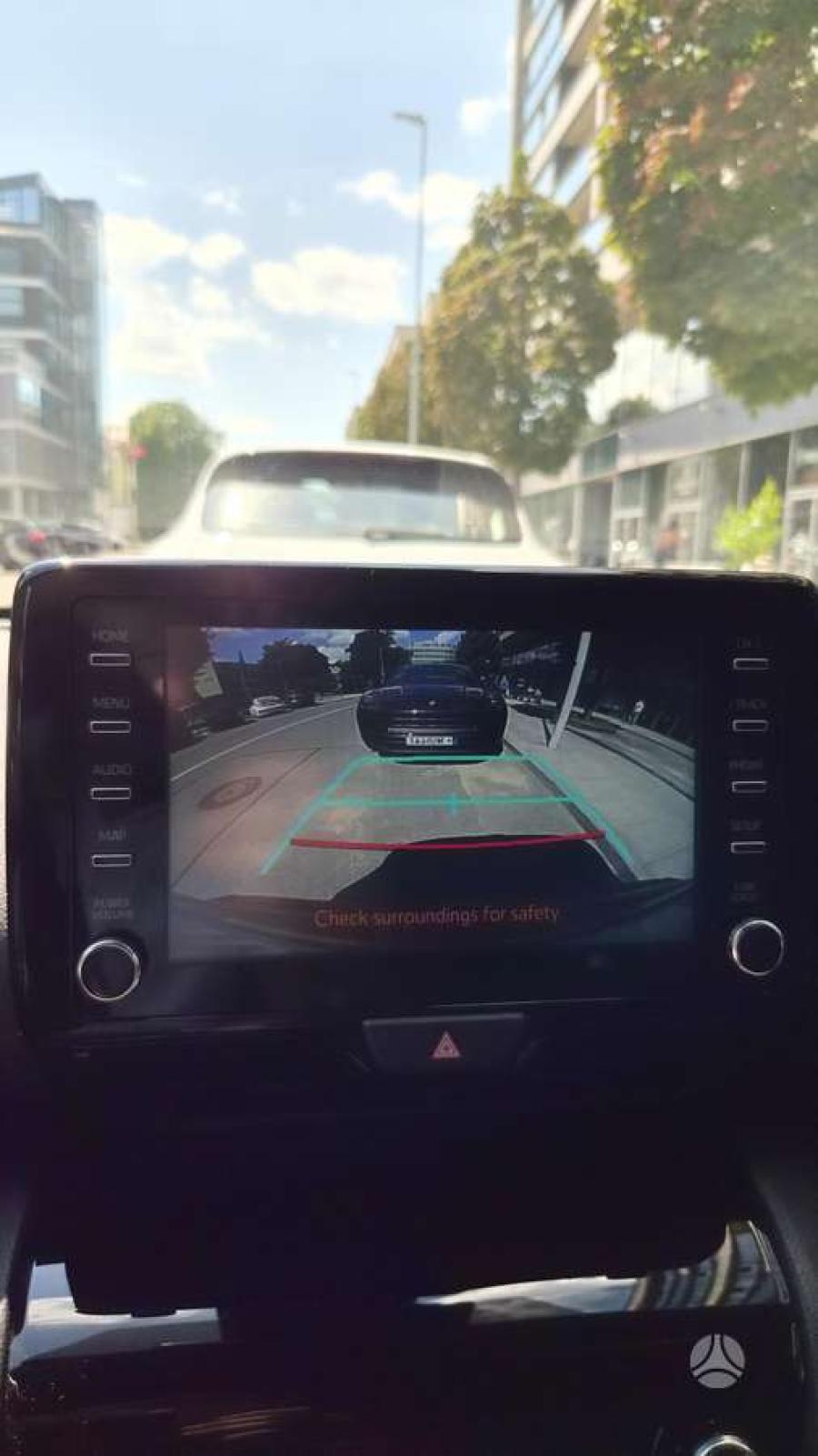 Sarkans Toyota Yaris Cross 2022 Viļņa, ar dzinēja tilpumu 1.49 L un nobraukumu 60 tūkst. km par 20000 €, foto 17 vietnē AUTOMOTO.COM.LV
