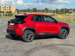 Красный Тойота Yaris Cross 2024 в Таллин, объемом двигателя 1.50 л и пробегом 25 тыс. км за 24690 €, фото 5 на AUTOMOTO.COM.LV