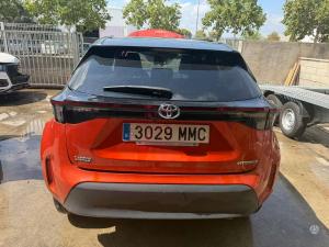 Toyota Yaris Cross 2023 ViļÅa vietnÄ Sarkans Toyota Yaris Cross 2023 ViļÅa, ar dzinÄja tilpumu 1.50 L un nobraukumu 72 tÅ«kst. km par 8300 ā¬, foto 1 vietnÄ AUTOMOTO.COM.LV
