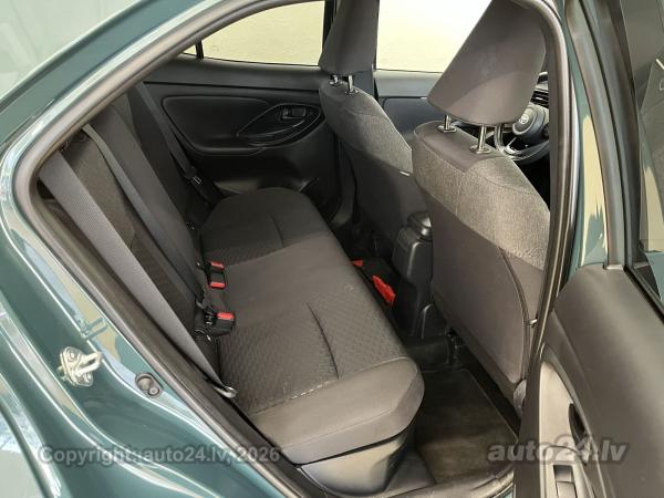 Тойота Yaris Cross 2025 в Раквере, объемом двигателя 1.49 л и пробегом 7 тыс. км за 27990 €, фото 4 на AUTOMOTO.COM.LV