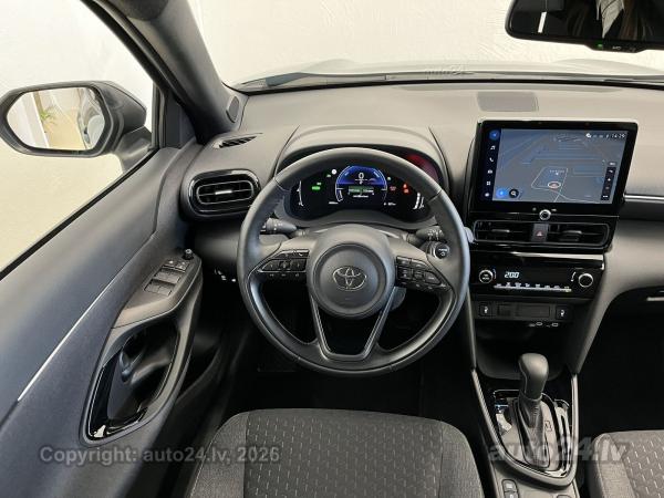 Тойота Yaris Cross 2025 в Раквере, объемом двигателя 1.49 л и пробегом 7 тыс. км за 27990 €, фото 6 на AUTOMOTO.COM.LV