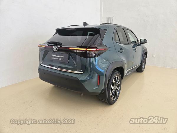 Тойота Yaris Cross 2025 в Раквере, объемом двигателя 1.49 л и пробегом 10 тыс. км за 26990 €, фото 2 на AUTOMOTO.COM.LV
