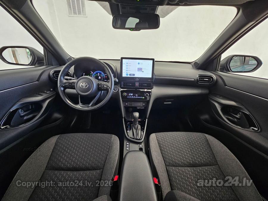 Тойота Yaris Cross 2025 в Раквере, объемом двигателя 1.49 л и пробегом 10 тыс. км за 26990 €, фото 8 на AUTOMOTO.COM.LV