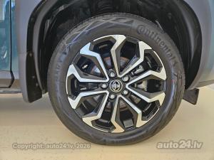 Тойота Yaris Cross 2025 в Раквере, объемом двигателя 1.49 л и пробегом 10 тыс. км за 26990 €, фото 15 на AUTOMOTO.COM.LV
