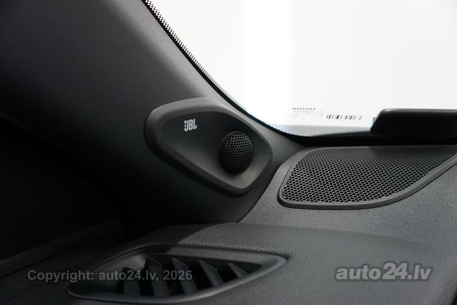 Toyota Yaris Cross 2026 Tartu, ar dzinēja tilpumu 1.50 L un nobraukumu 10 tūkst. km par 32400 €, foto 17 vietnē AUTOMOTO.COM.LV