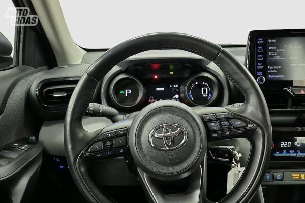 Balts Toyota Yaris Cross 2021 Kauņa, ar dzinēja tilpumu 0.00 L un nobraukumu 41 tūkst. km par 28324 €, foto 7 vietnē AUTOMOTO.COM.LV