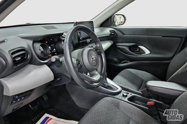 Balts Toyota Yaris Cross 2021 Kauņa, ar dzinēja tilpumu 0.00 L un nobraukumu 41 tūkst. km par 28324 €, foto 9 vietnē AUTOMOTO.COM.LV