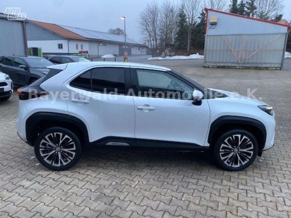 Balts Toyota Yaris Cross 2021 Kauņa, ar dzinēja tilpumu 1.50 L un nobraukumu 67 tūkst. km par 24254 €, foto 7 vietnē AUTOMOTO.COM.LV