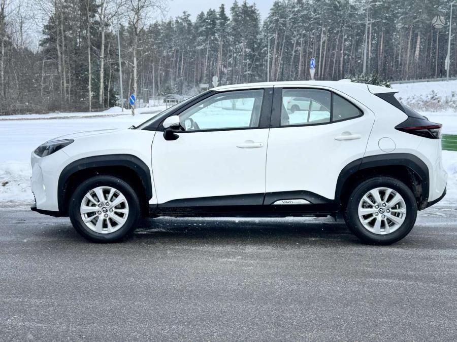 Balts Toyota Yaris Cross 2021 Viļņa, ar dzinēja tilpumu 1.49 L un nobraukumu 161 tūkst. km par 16350 €, foto 7 vietnē AUTOMOTO.COM.LV