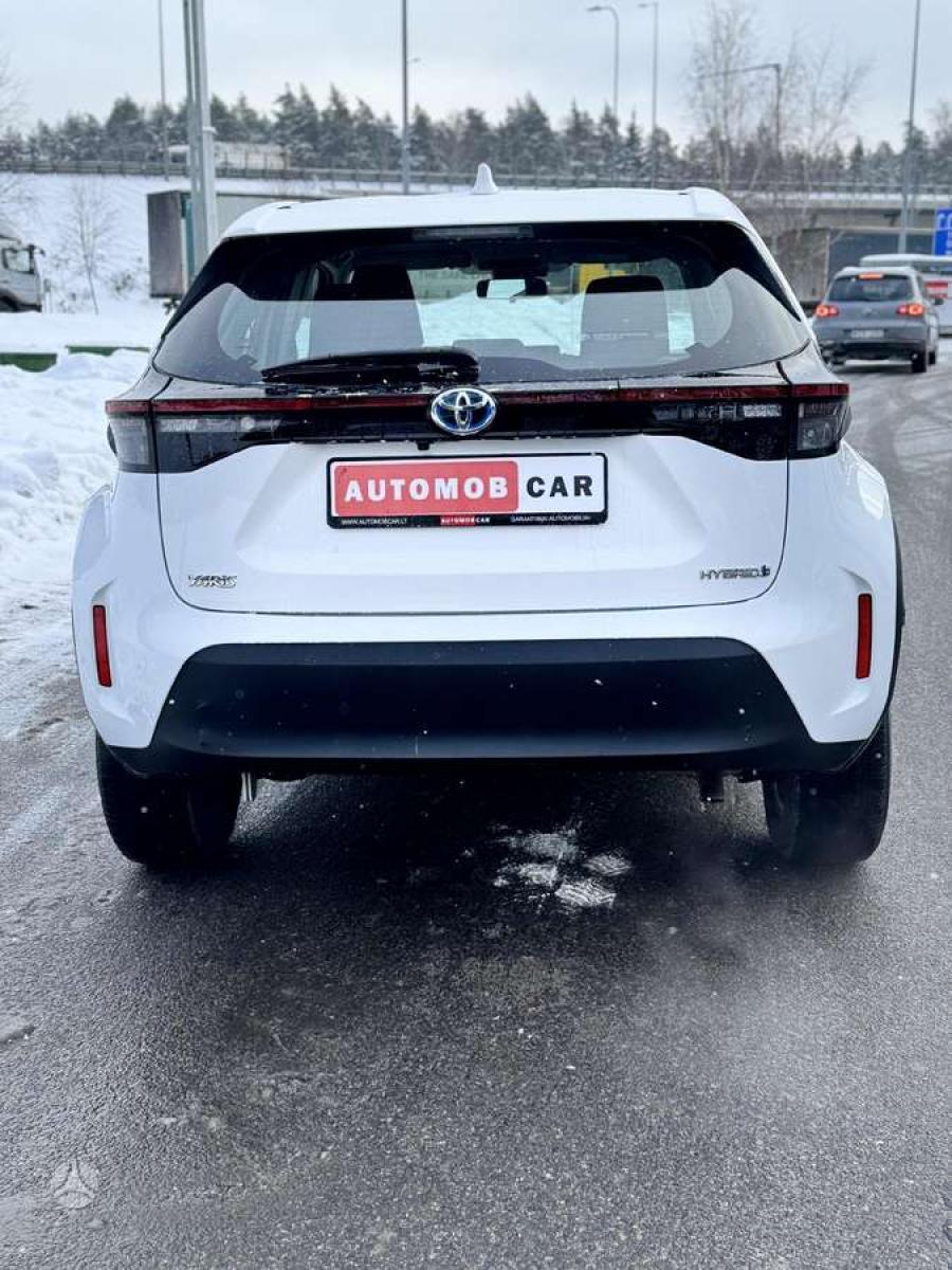 Balts Toyota Yaris Cross 2021 Viļņa, ar dzinēja tilpumu 1.49 L un nobraukumu 161 tūkst. km par 16350 €, foto 9 vietnē AUTOMOTO.COM.LV